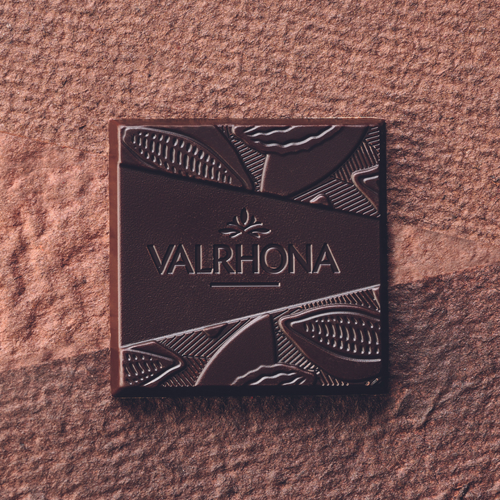 Products - Chocolates and ingredients Valrhona Collection